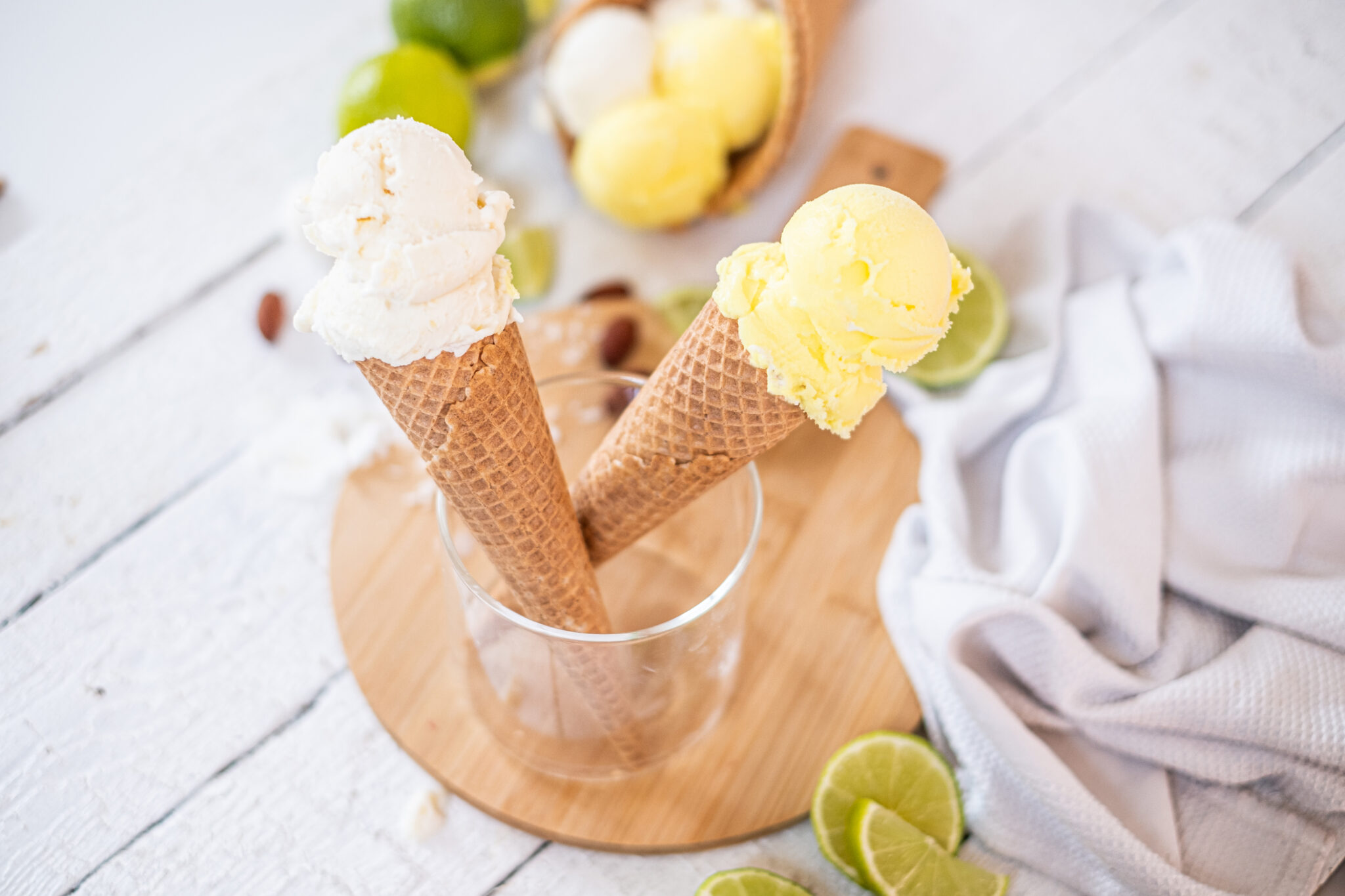 Új szezonális fagylaltok – Licsi & Cseresznye és Trópusi gyümölcsök ...